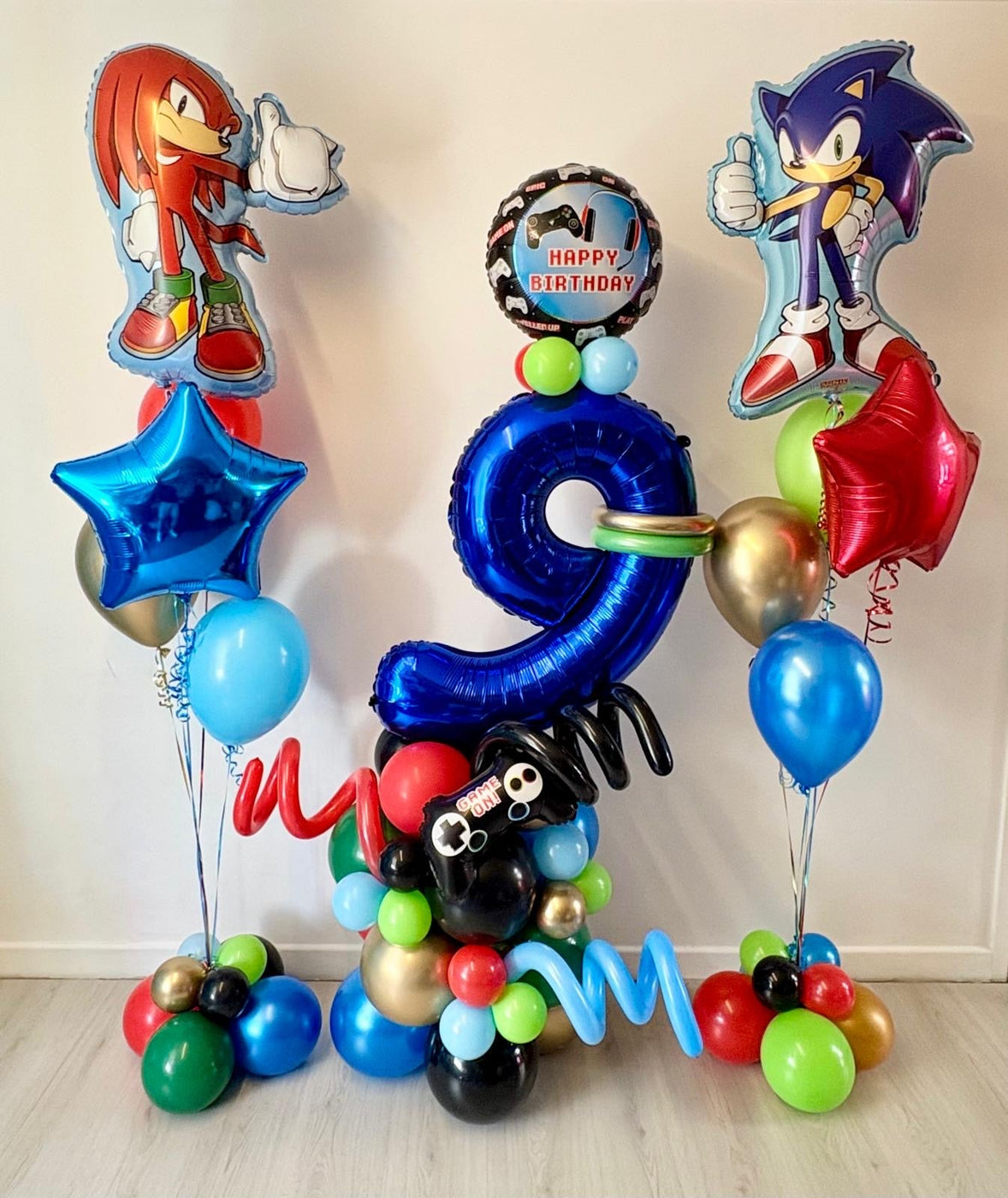 Dlx Age Themed Balloon Stack - Sonic - The Ultimate Balloon And Party ...